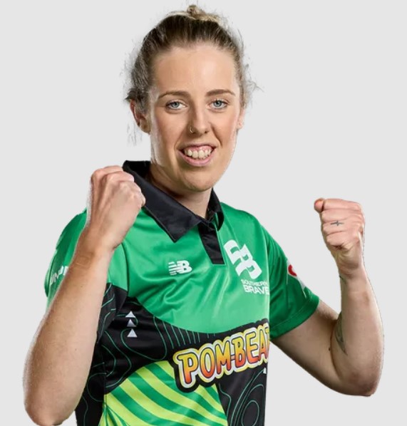 Are Georgia Adams and Partner Amy Getting Married? Cricket Player Love ...