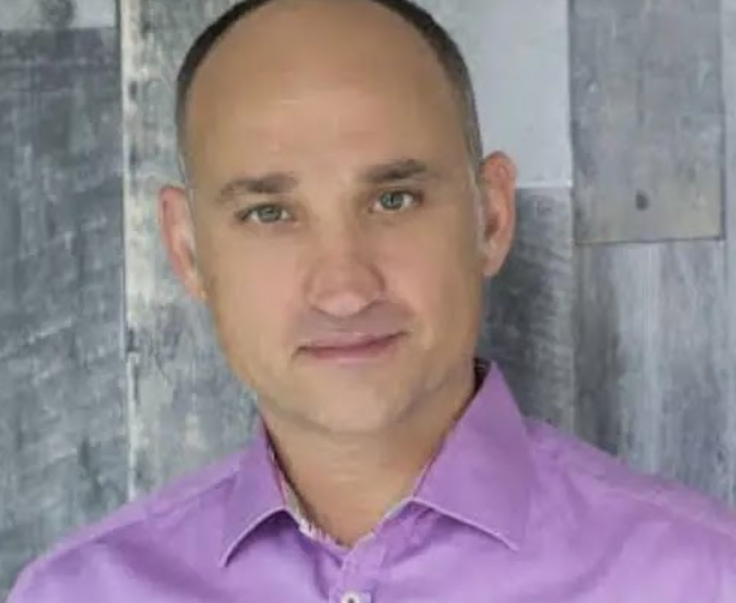 Who Is Krista Visentin (David Visentin Wife)? Meet the HGTV Host Family ...