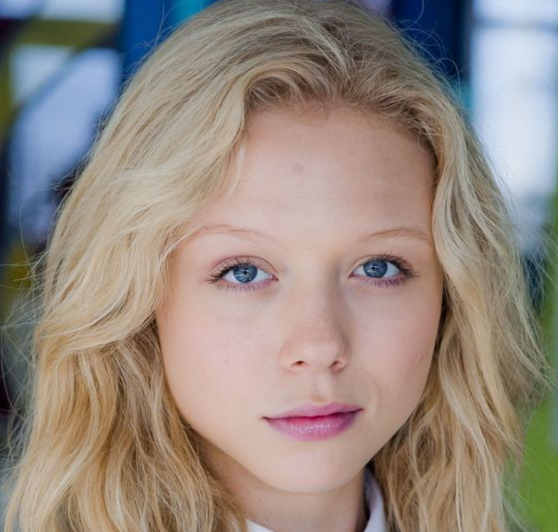 Who Is Ben Starr (Naomi Battrick Boyfriend)? The Serpent Queen Actress ...