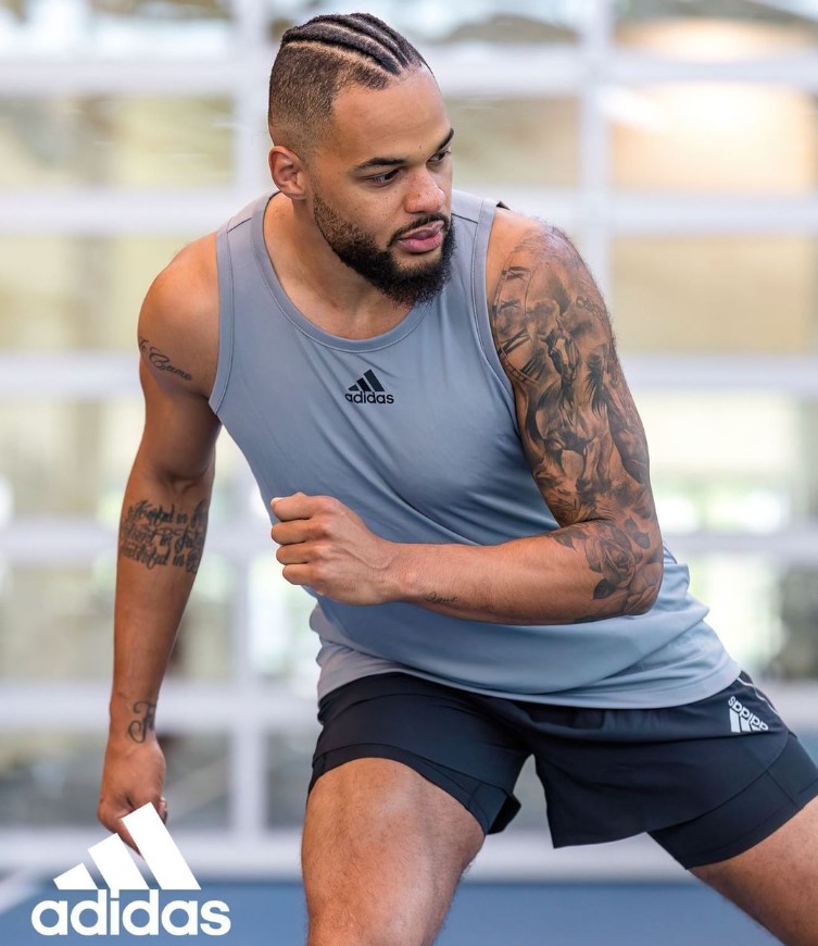 Akim Aliu: Is he Married? NHL Star Net Worth Of 500 Thousand Dollars