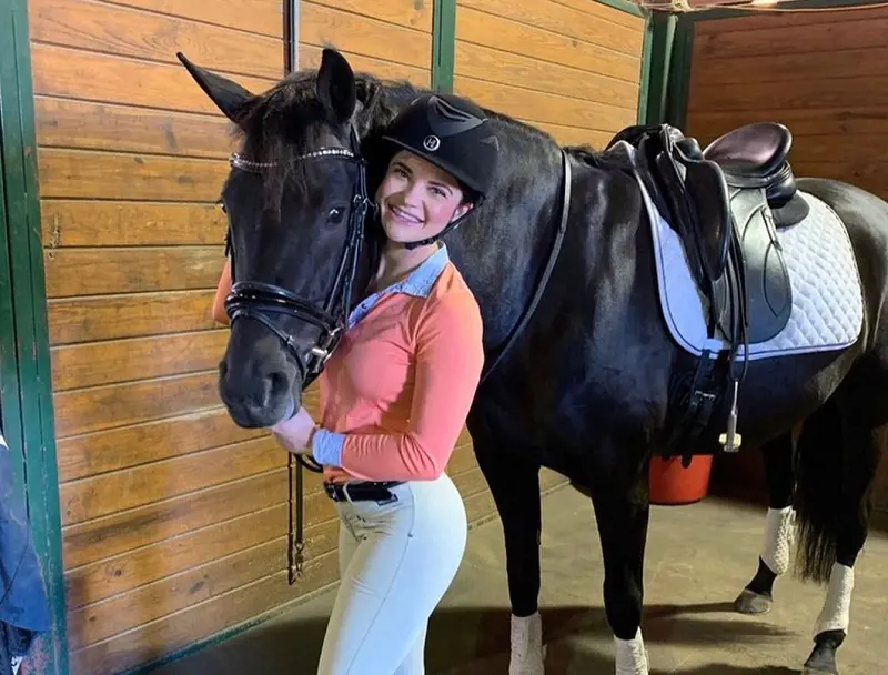 Ashley Randermann From Live Is Blind: Wiki Age Height Job And Instagram ...