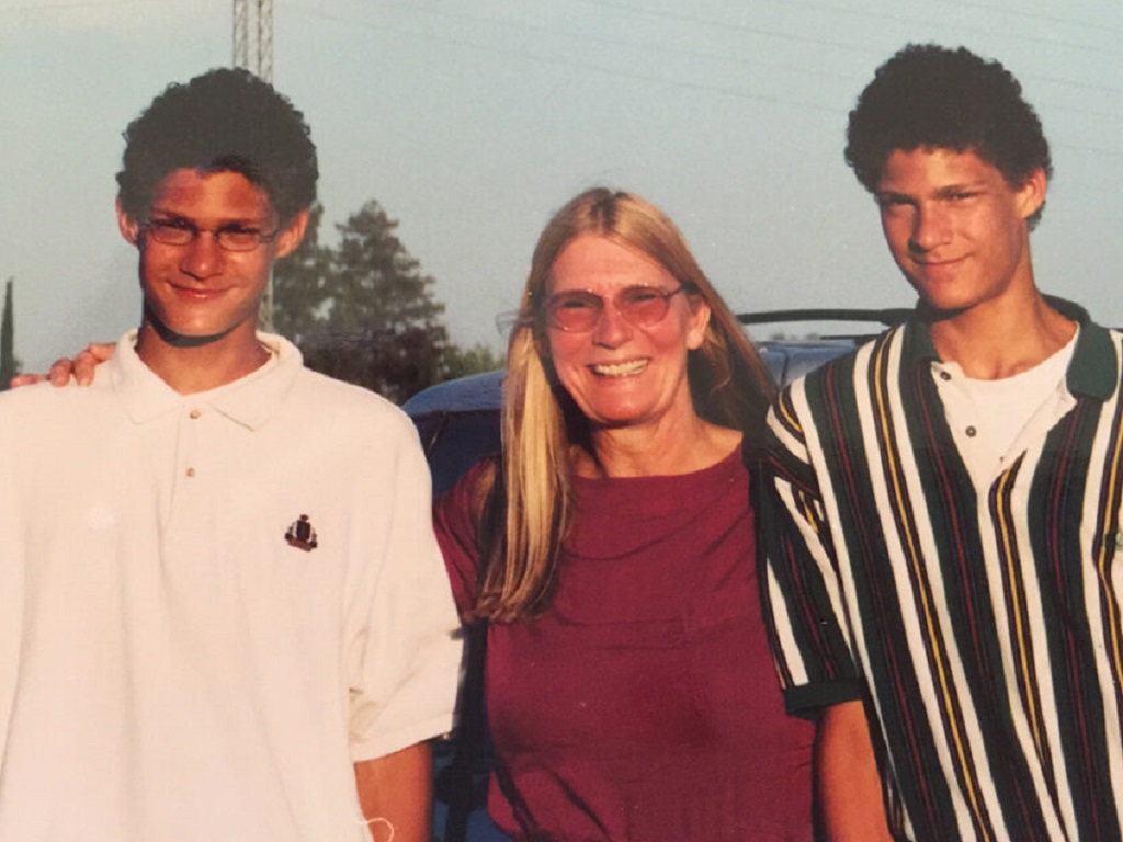 Heriberto Lopez and Deborah Ledford: Brook Lopez Parents Are Originally ...