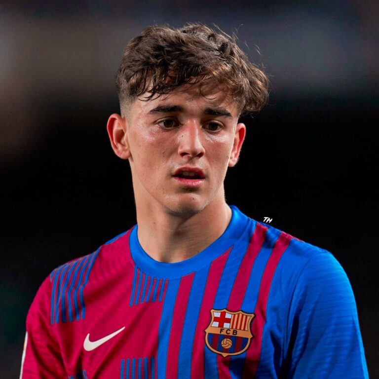 Pablo Gavi Grew Up In Los Palacios y Villafranca With His Sister Aurora ...