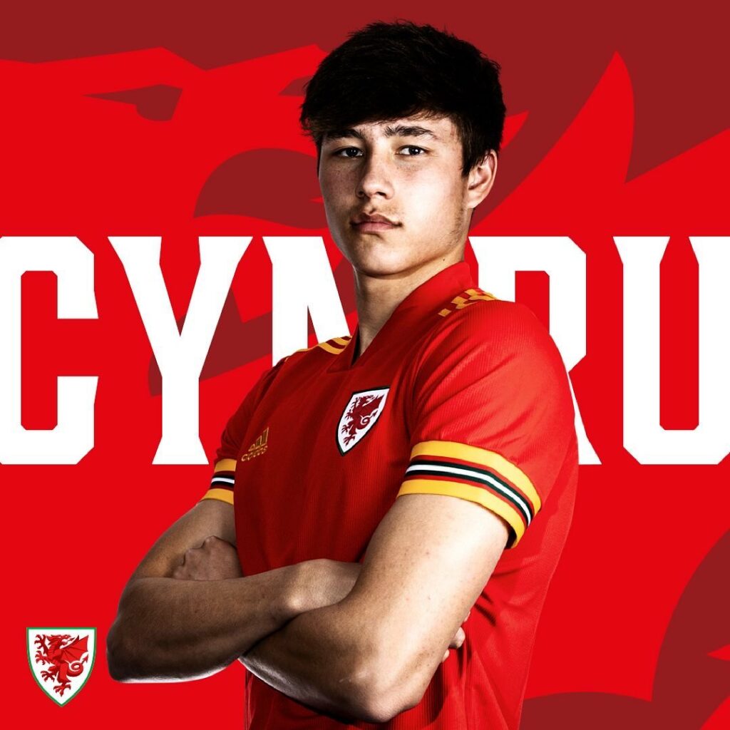 Rubin Colwill's Father Richard Is A Soccer Coach