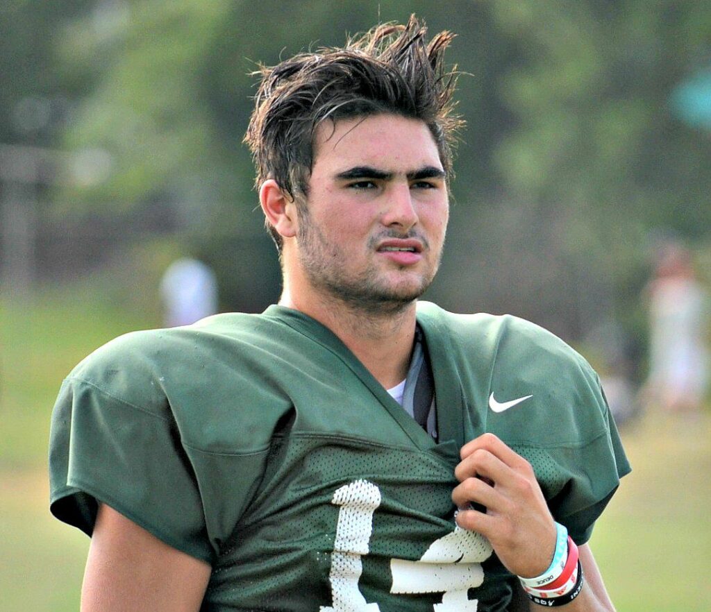 Sam Howell And Chloe Barbu’s Official Instagram Account