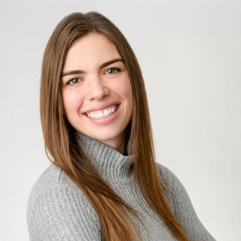 Who Is Mary Ellen Luck (Andrew Luck Sister)? Volleyball Defensive ...