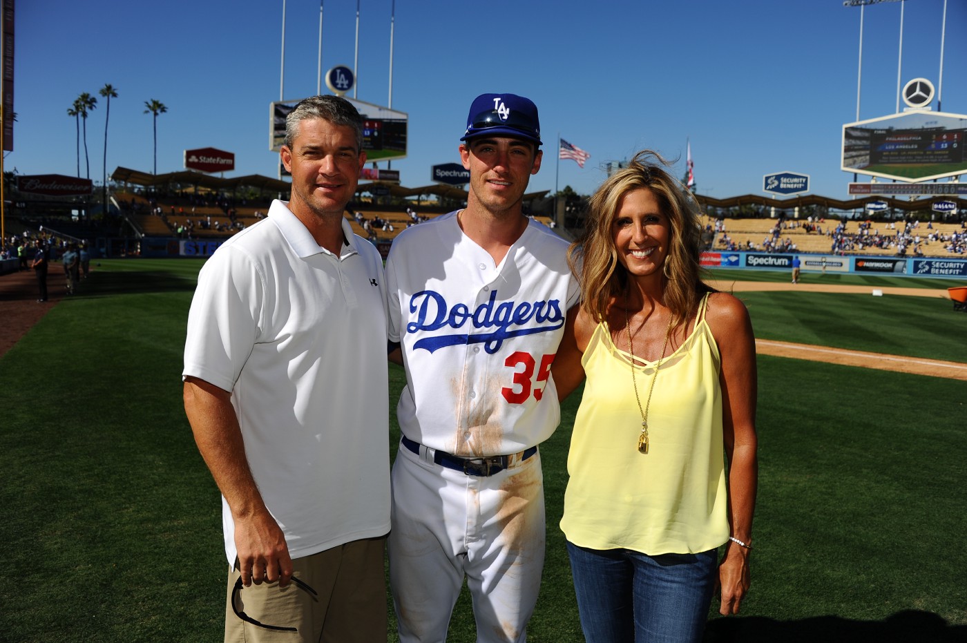 Jennifer Bellinger (Cody Bellinger Mom) Is A big Fan Of Baseball ...