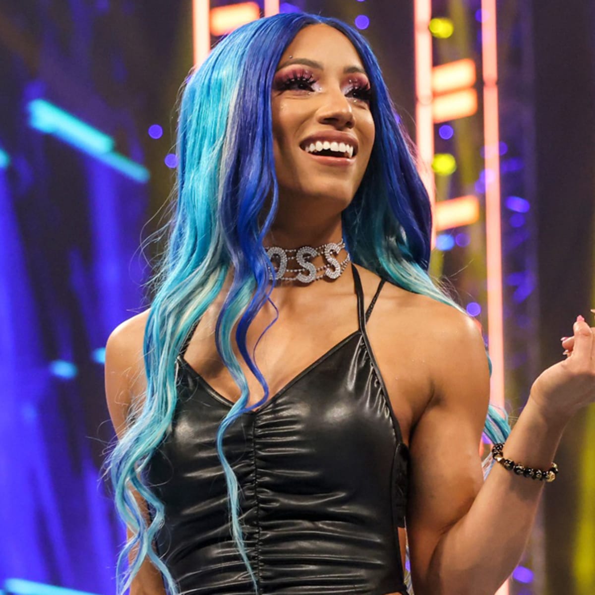 Sasha Banks Why Is She Leaving WWE What Is A Big Deal In Joining NJPW Sasha Banks Why Is She Leaving WWE What Is A Big Deal In Joining NJPW