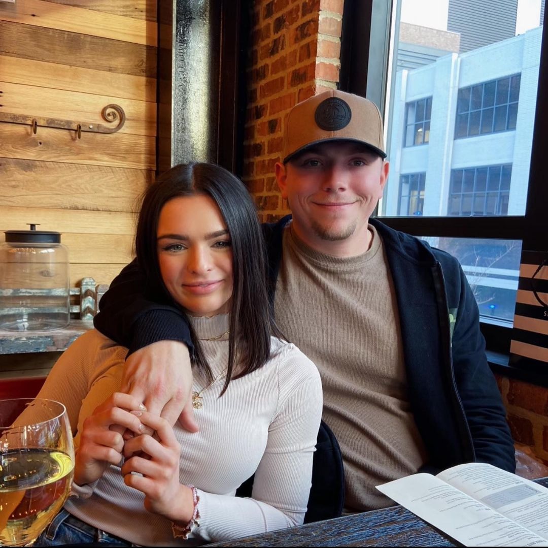 Who Is Kaitlyn Moriarty (Tyler Erb Girlfriend)? Meet Gateway Dirt Race ...