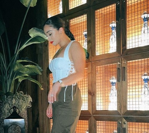 Who Is Rebecca Cruz (Aljamain Sterling Fiance)? Relationship Details ...