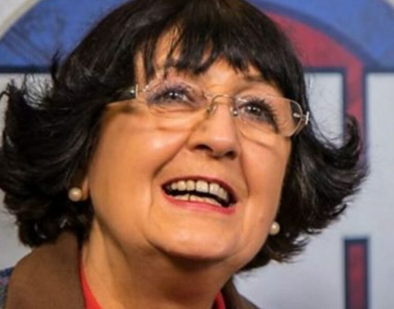 Does Anita Manning Wears A Wig? Health Update And Family Details Explored!