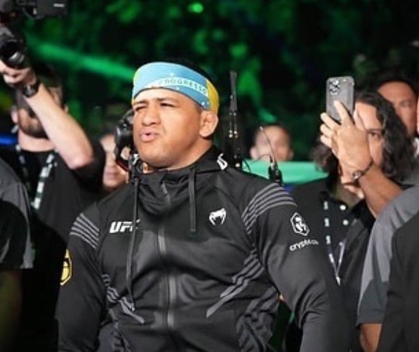 Who Is Gilbert Burns Parents? Meet Herbert & Tania Burns; Family ...