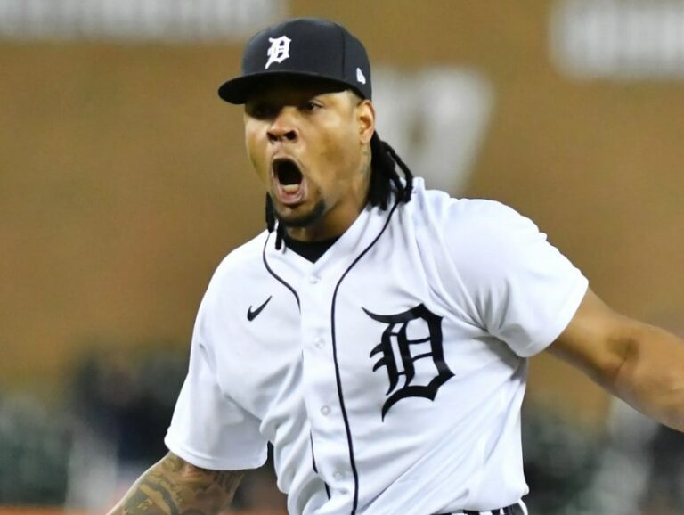 Who Is Raengel Solis (Gregory Soto Wife)? Career And Married Life ...