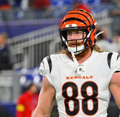 Who Is Brooke Sharp (Hayden Hurst Girlfriend)? Relationship Details ...