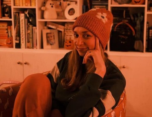 Who Is Lauren Lapkus Parents? See Her Latest New Year 2023 Post With ...