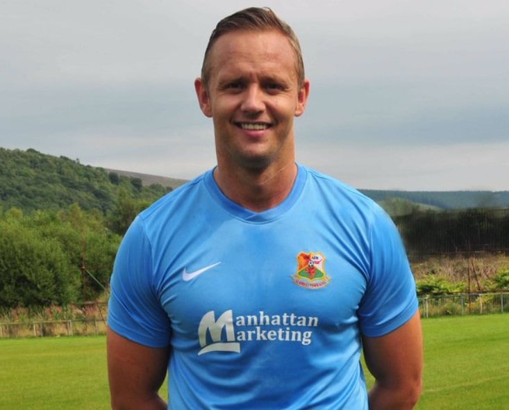 Who Is Sophie Ver Maas (Lee Trundle Girlfriend)? Disneyland Trip With ...