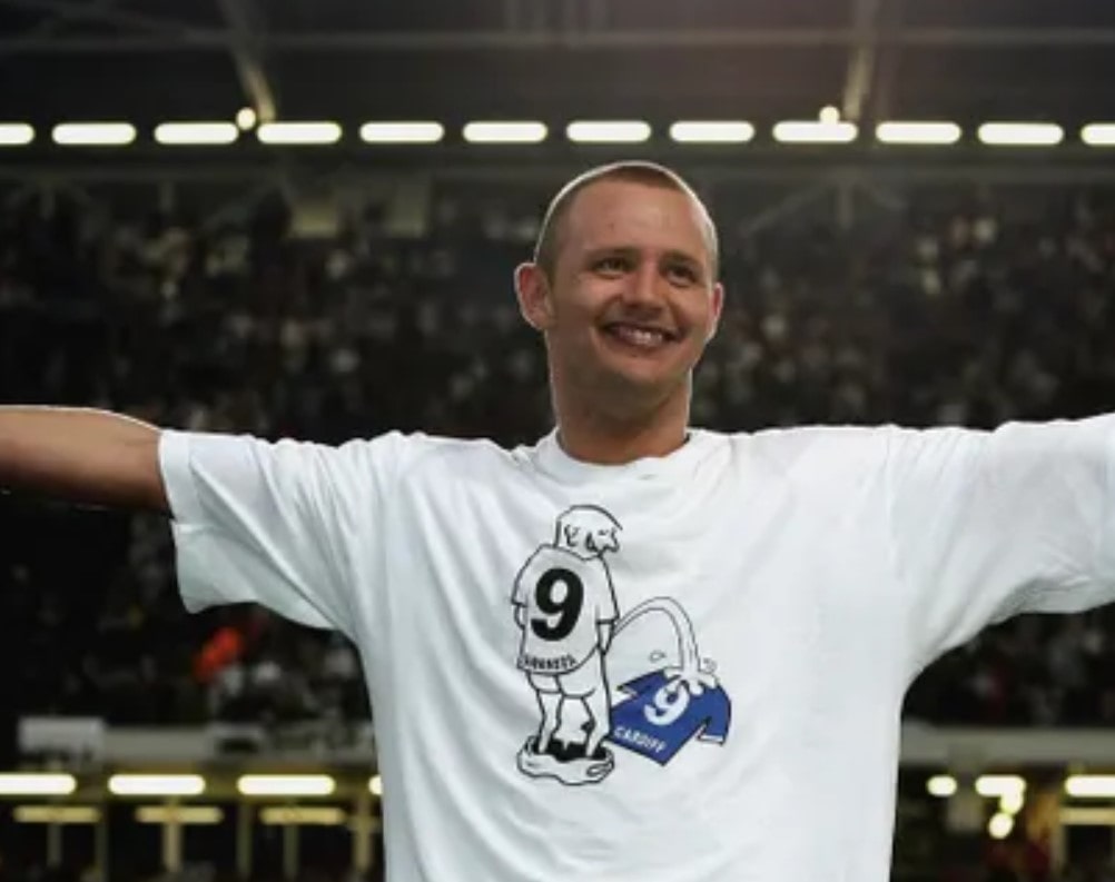 Who Is Sophie Ver Maas (Lee Trundle Girlfriend)? Disneyland Trip With ...