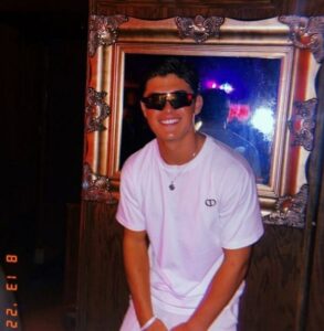 Who Is Louis Rees Zammit Parents? Meet Joe Rees Zammit & Maxine; Family ...