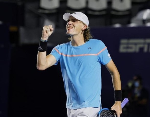 Max Purcell Has A Supportive Family; Know Parents, Career, Girlfriend ...