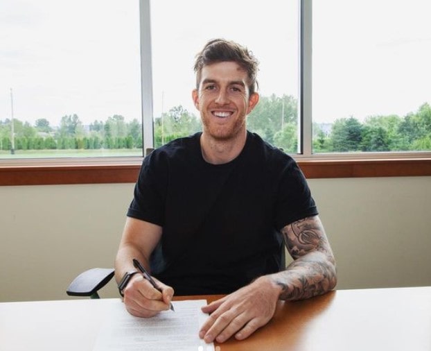 Who Is Gianni Outram (Michael Dickson Girlfriend)? Relationship Details ...