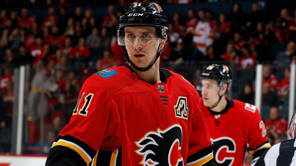 Who Is Mikael Backlund Wife Frida Engstrom? Married Life And Family ...