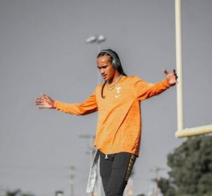 Who Is Nico Iamaleava Parents? Meet Nicholaus Iamaleava Sr & Marleinna ...