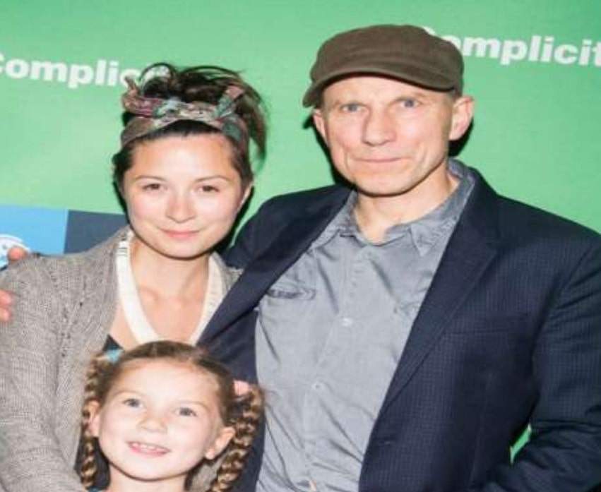 Who Is Cassie Yukawa (Simon McBurney Wife)? Married Life And Family ...