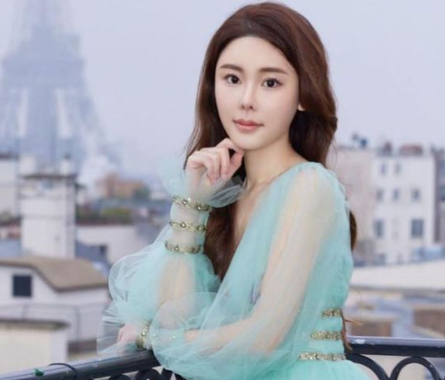 Abby Choi Kids With Her Ex-Husband Alex Kwong: Family And Net Worth ...