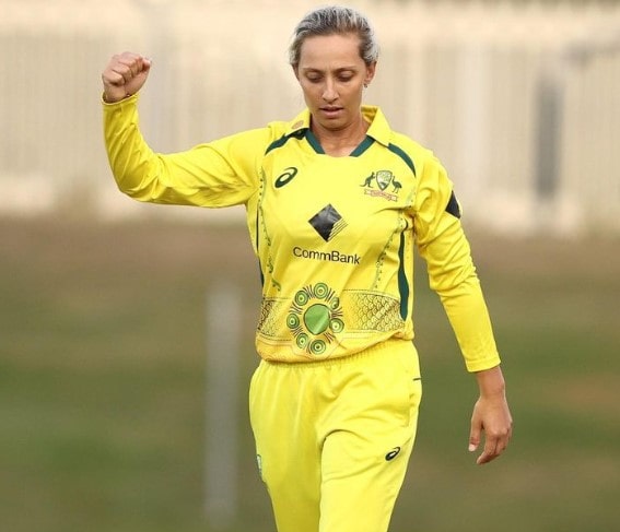 Ashleigh Gardners Relationship With Bridget Patterson Explored! Career, Ethnicity, Family, Net ...