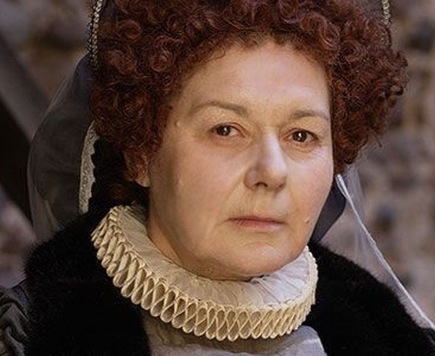 Barbara Flynn: Death Rumors Explored! Bio, Husband, Family, Net Worth ...