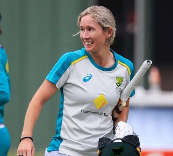 Beth Mooney (Cricketer): Salary And Net Worth (2023) Explored! Career ...