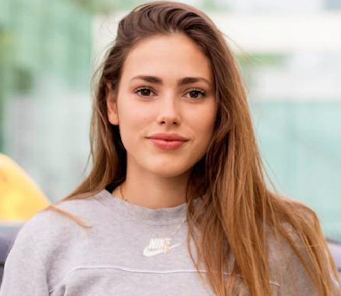 Who is Clara Fernandez pole vaulter, her Bio, Net Worth 2023, age ...