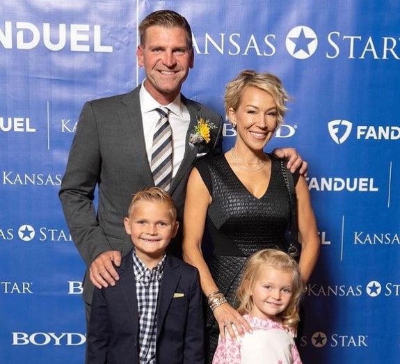 Who Is Lorra Bowyer (Clint Bowyer Wife)? Married Life, Career, Children ...