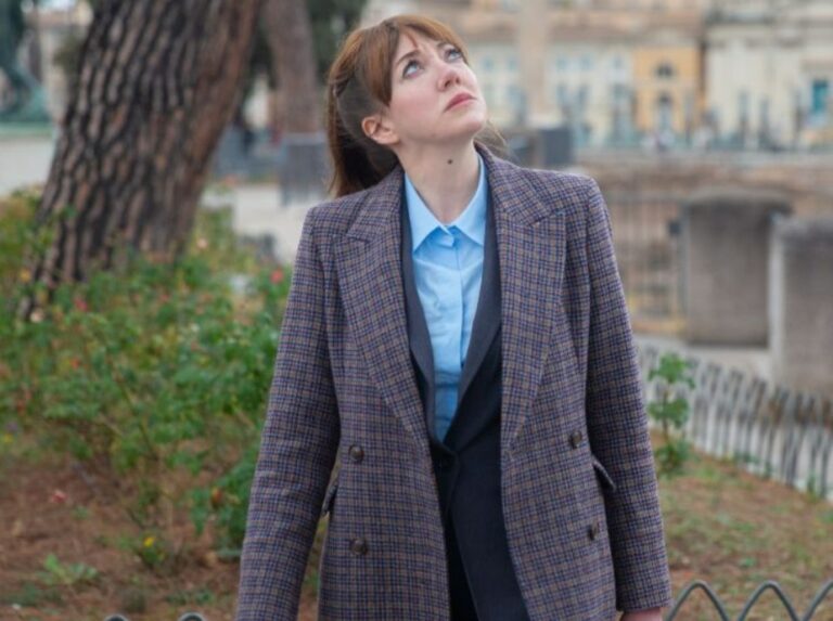 "Cunk On Earth": Do The Experts Get Script? Host Diane Morgan, Plot And ...