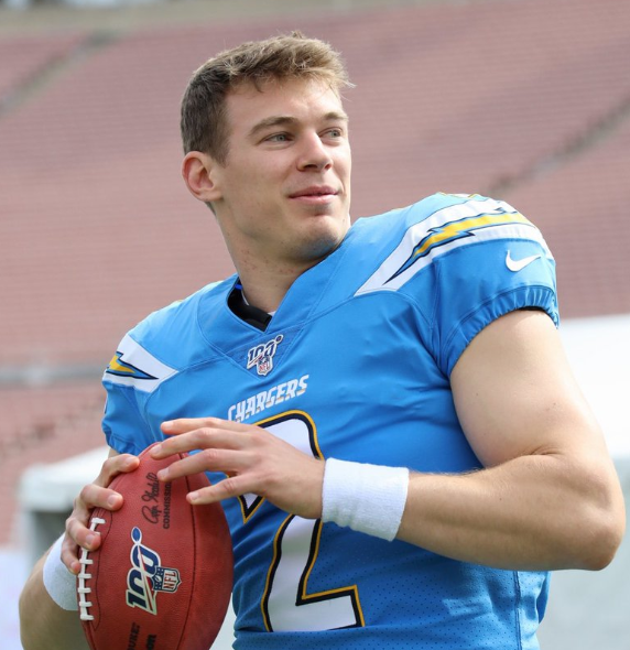 Easton Stick Bio, Career, Age, Height, Relationship, Affairs, Net Worth ...