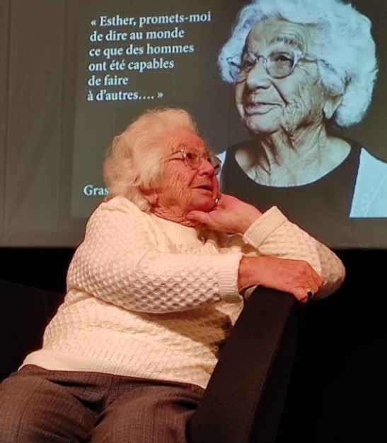 Esther Senot: What Is Her Age? Height, Weight, Relationship, Affairs ...