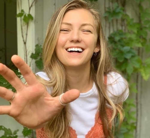Gabby Petito: Who Was She? Bio, Death Cause, Relationship, Family ...