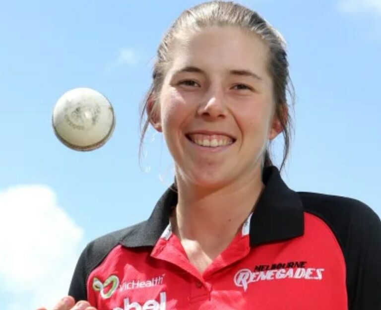 Georgia Wareham (Cricketer): Is She Married? Dating Life, Family ...