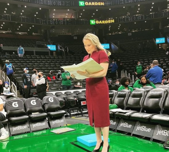 Lisa Byington (Announcer): Bio, Family, Net Worth (2023), Career ...