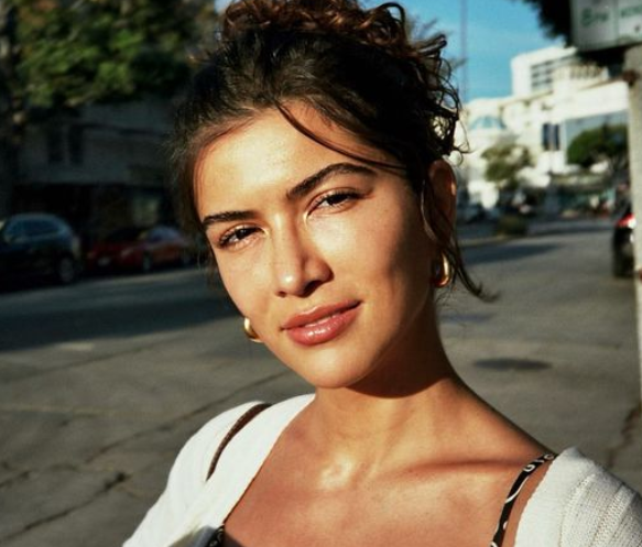 Lisette Olivera Bio, Career, Age, Height, Relationship, Affairs, Net ...