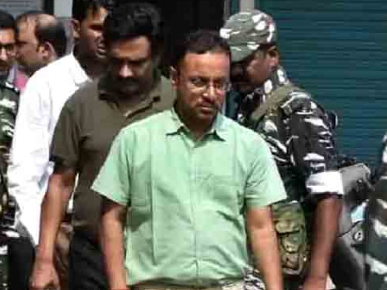 Sameer Vishnoi (IAS): Bio, Money Laundering Investigation And Arrest ...