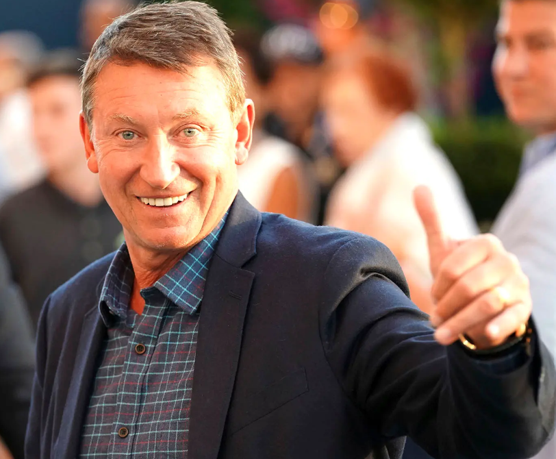 Wayne Gretzky (Hockey Player) Bio, Age, Height, Relationship, Affairs ...