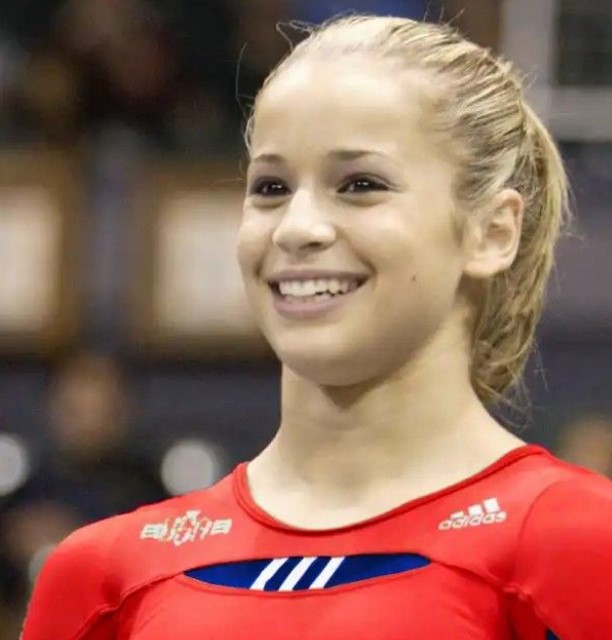 Brady Quinn's Wife, Alicia Sacramone: Age, Height, Weight, Relationship ...