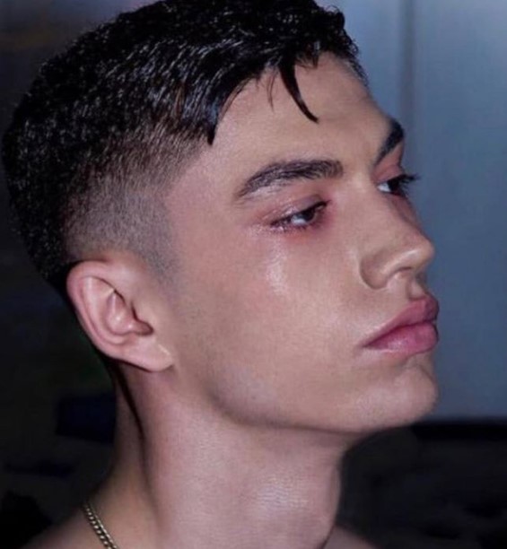 Archie Renaux: Daughter Iris Renaux, Girlfriend, Family, Bio, Wiki, Age ...