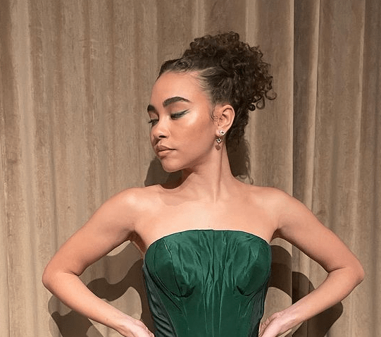 Bailey Bass (American Actress): Bio, Parents, Siblings, Oscars 2023 ...