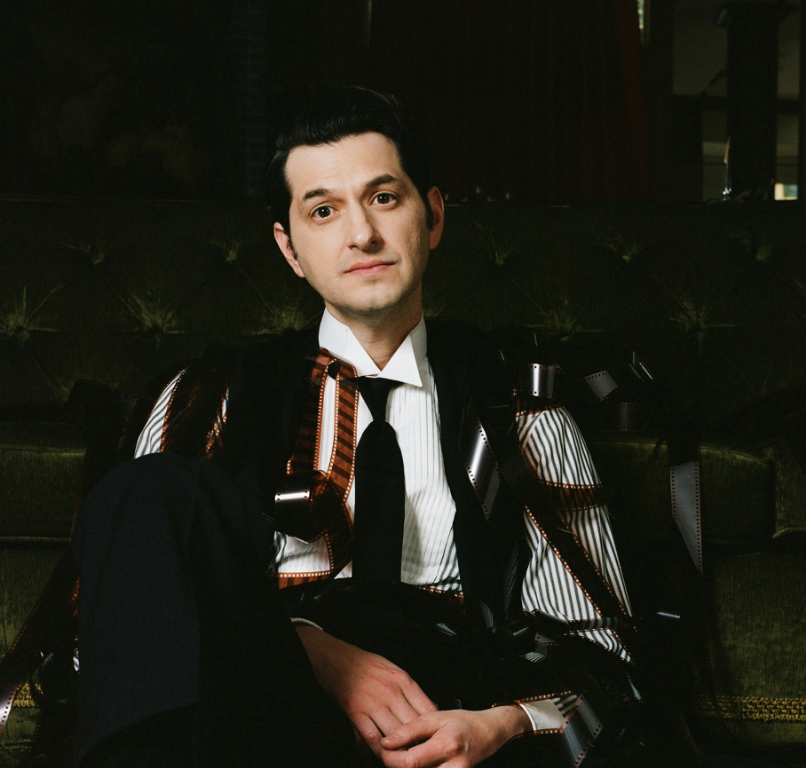 Ben Schwartz: Is He Gay? Girlfriend, Bio, Wiki, Age, Career, Improv ...