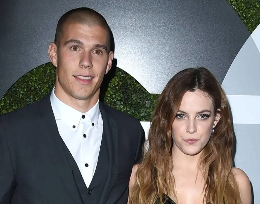 Ben Smith Petersen Bio, Career, Age, Height, Relationship, Affairs, Net ...