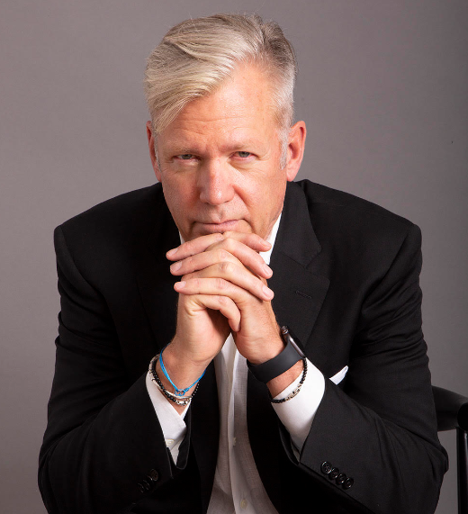 The Fall of a Predator Hunter: Chris Hansen's Mugshot and the ...