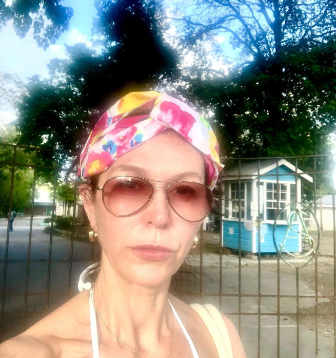 Finola Hughes: Plastic Surgery, Gardening, Bio, Wiki, Age, Career ...