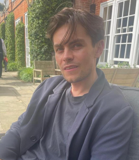 Who Are Freddy Carter (Shadow and Bone Actor) Parents? Meet Father Mike ...